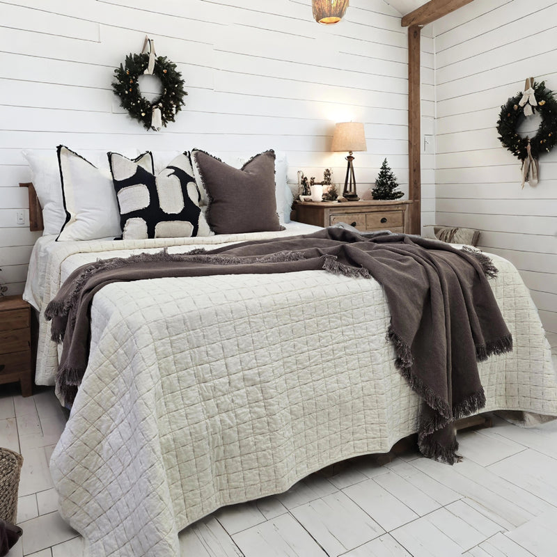 Cotton Coverlets - Super King & Queen Bedspreads & Comforters | Macey ...